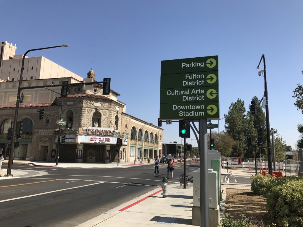 More signs added to downtown Fresno, and they look awesome - FresYes!